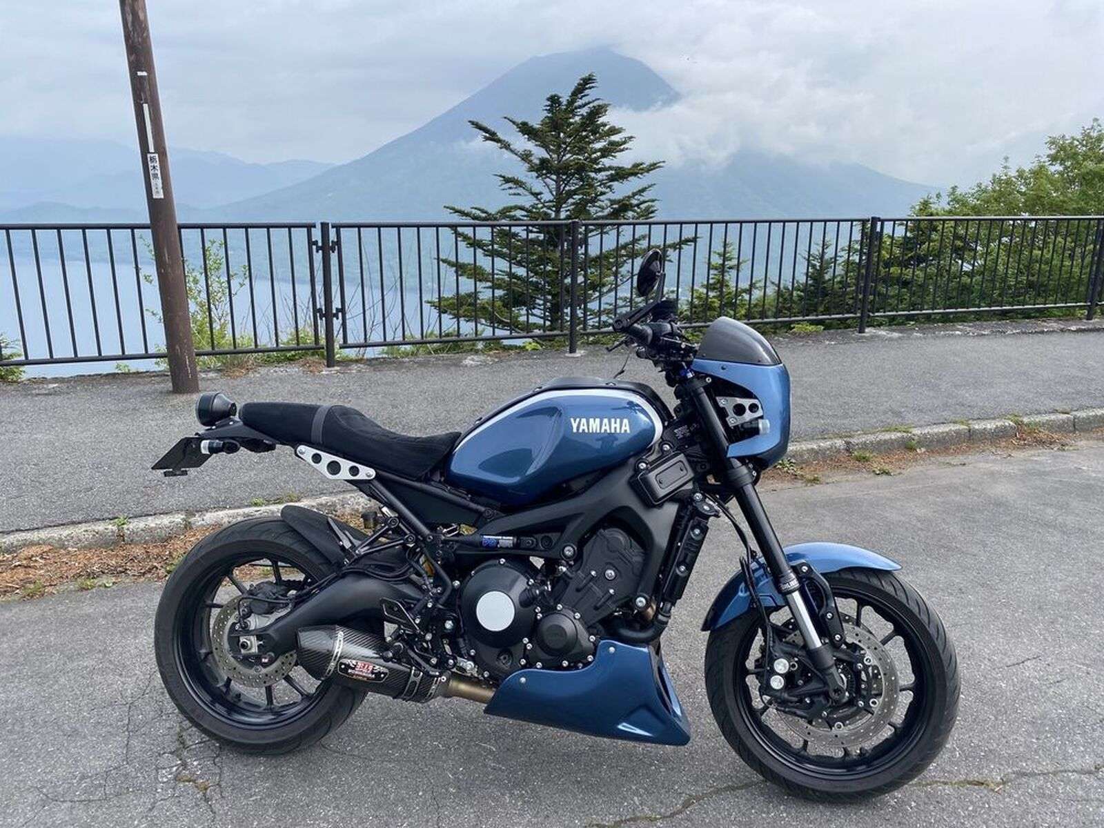 Si XSR900 Cafe Racer Biru Hitam Kalem Japan Custom Culture